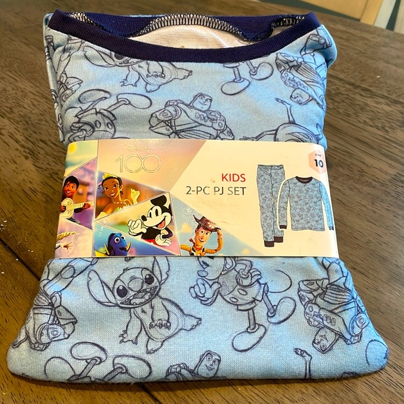 Disney | Pajamas | Boys Disney Themed 2 Piece Pajama Set Blue Disney ...